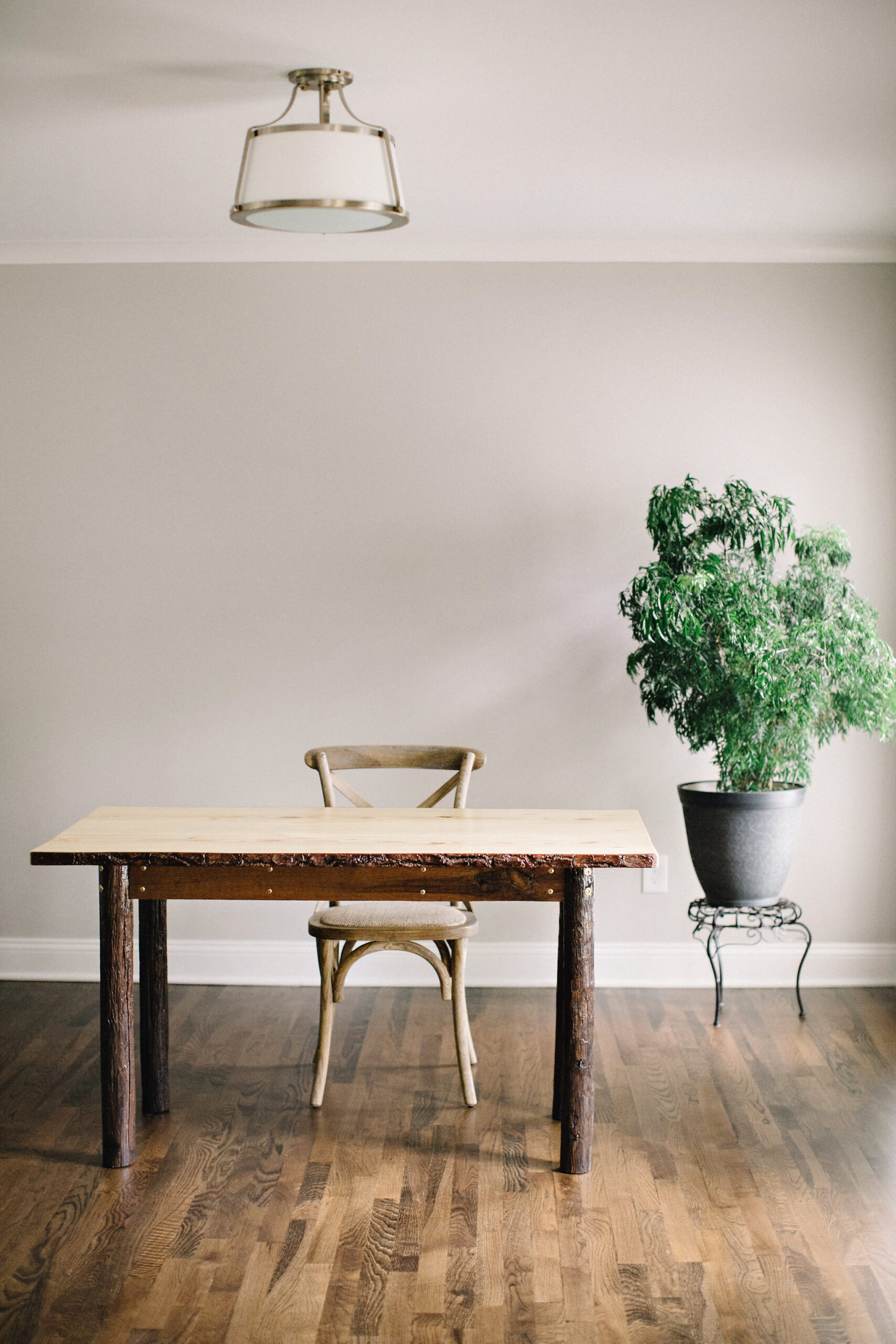 Interior Light Fixture Design | Strolling in The Suburbs